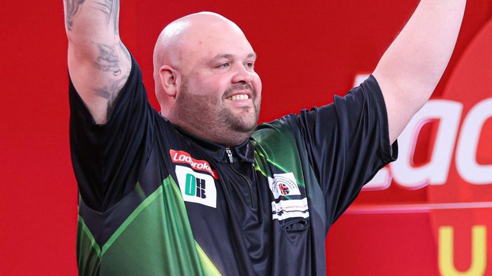 Adam Lipscombe: Darts player was 'overwhelmed' when he reached final ...