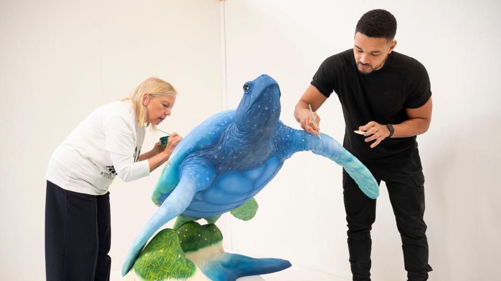 Turtle art trail opens in London to raise marine conservation awareness ...