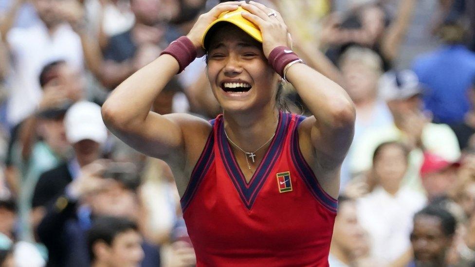 SPOTY: Emma Raducanu 'inspiring' Coventry tennis players - BBC News