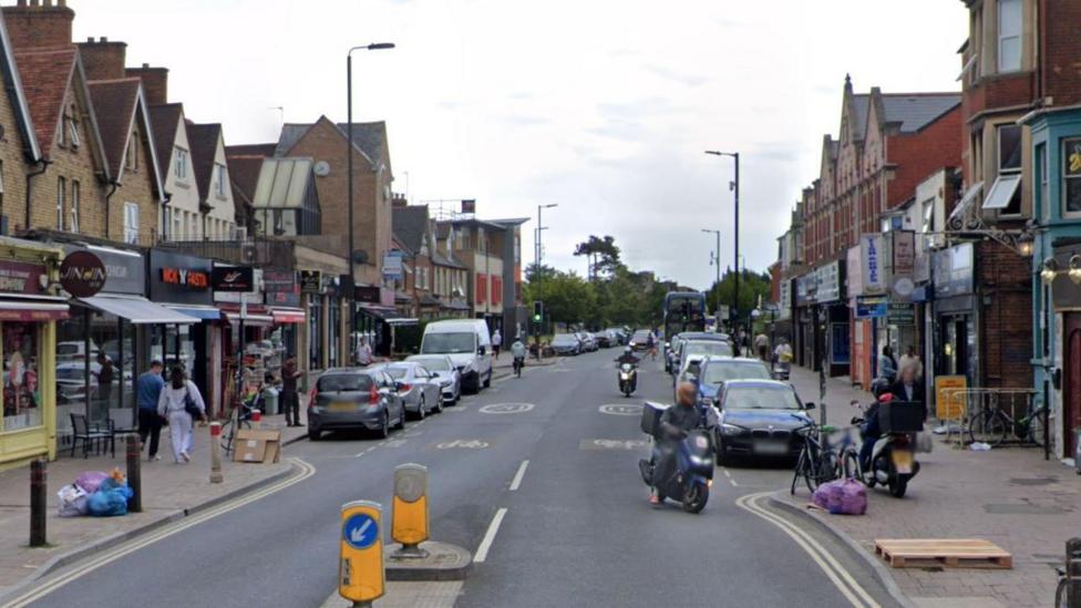 Cowley Road: Work on major route to last almost three months - BBC News