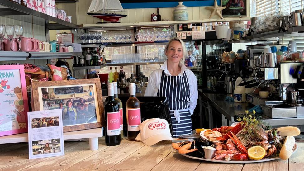 Devon Beachside cafe stars in Hollywood film - BBC News