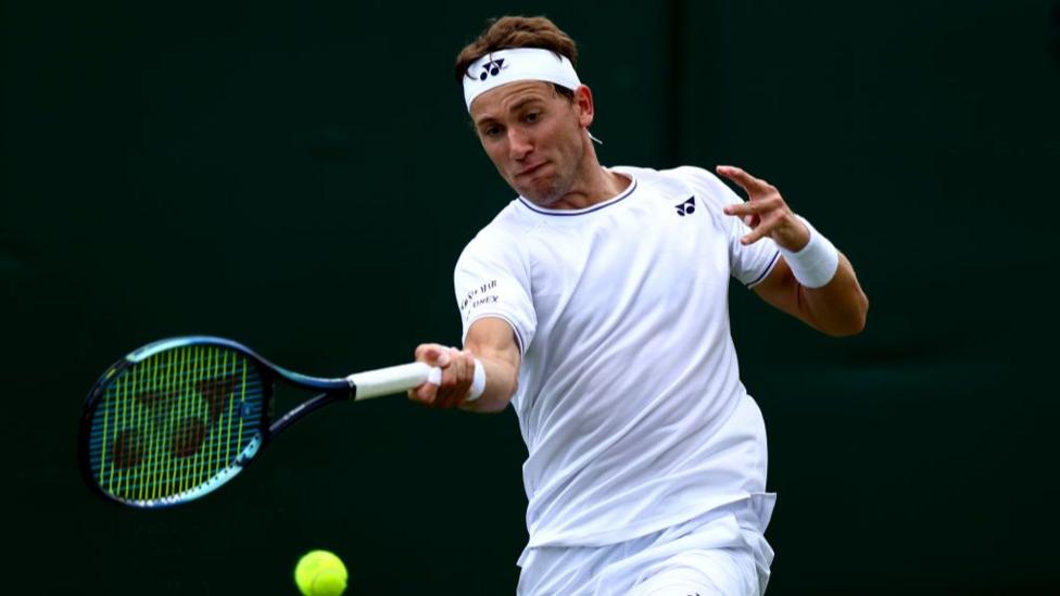 Cruz Hewitt, Leo Borg and others following their tennis parents - BBC Sport