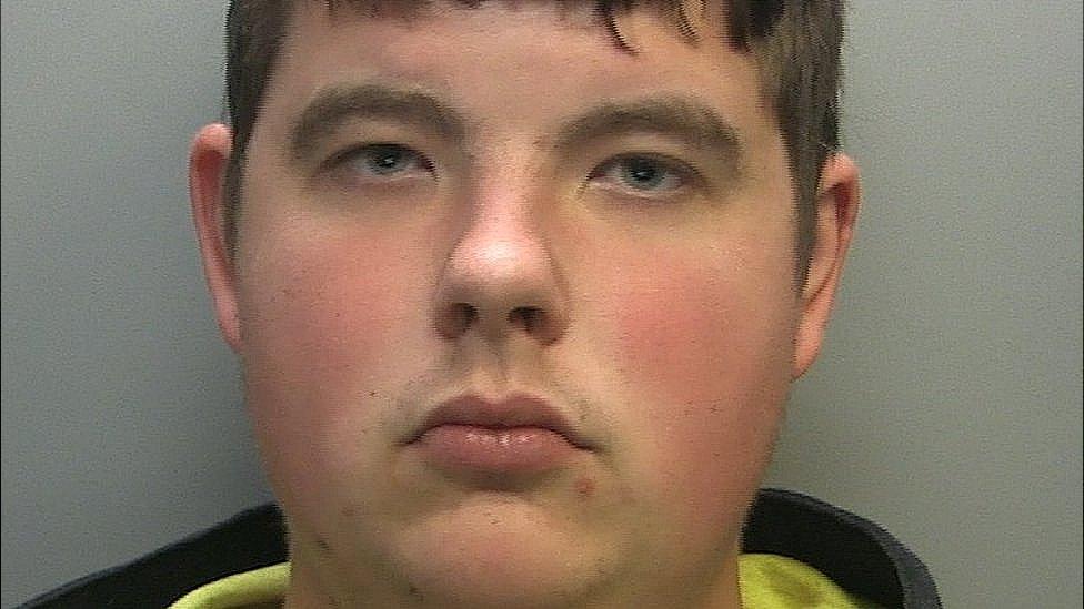 'Predatory' rapist Robert Long jailed for eight years - BBC News