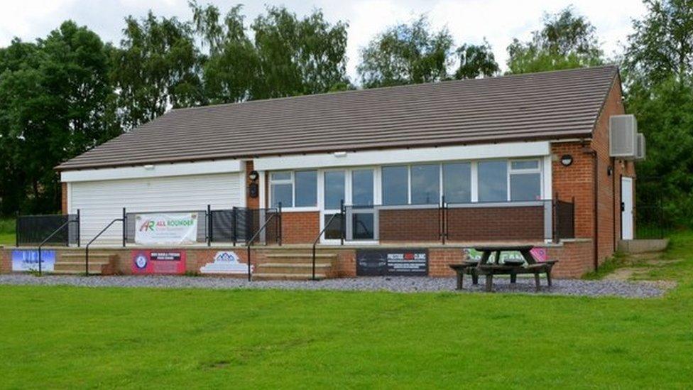 Rodley Cricket Club 'sets world overs record' - BBC News