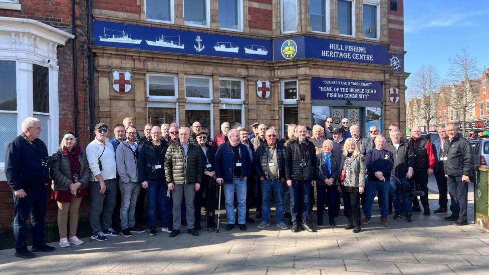 Icelandic and British Cod War captains meet for first time - BBC News
