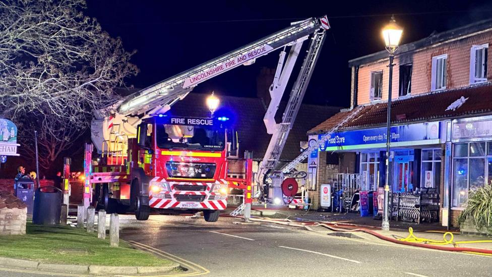 Fire in flat above Co-op in Nettleham being treated as arson - BBC News