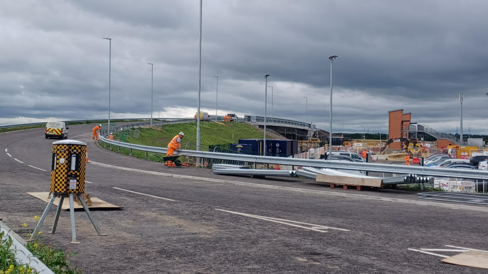 Newsham Bridge opens over Northumberland Line - BBC News
