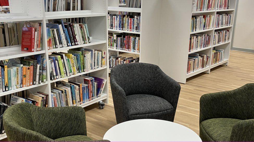 Biggleswade Library closing for a week for water damage work - BBC News
