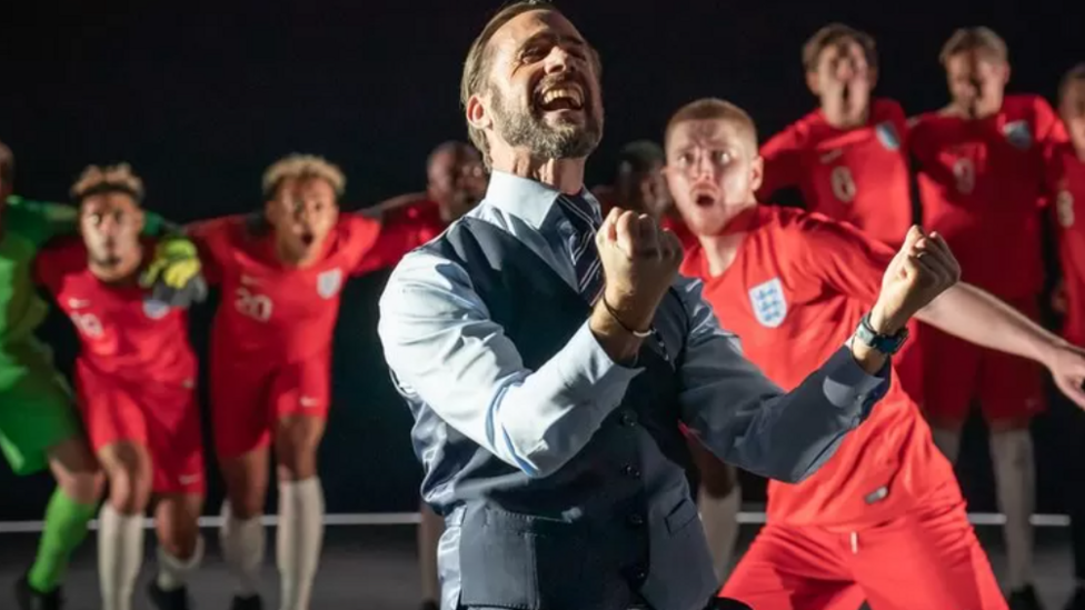 Dear England: Football play returns with potential new ending - BBC News