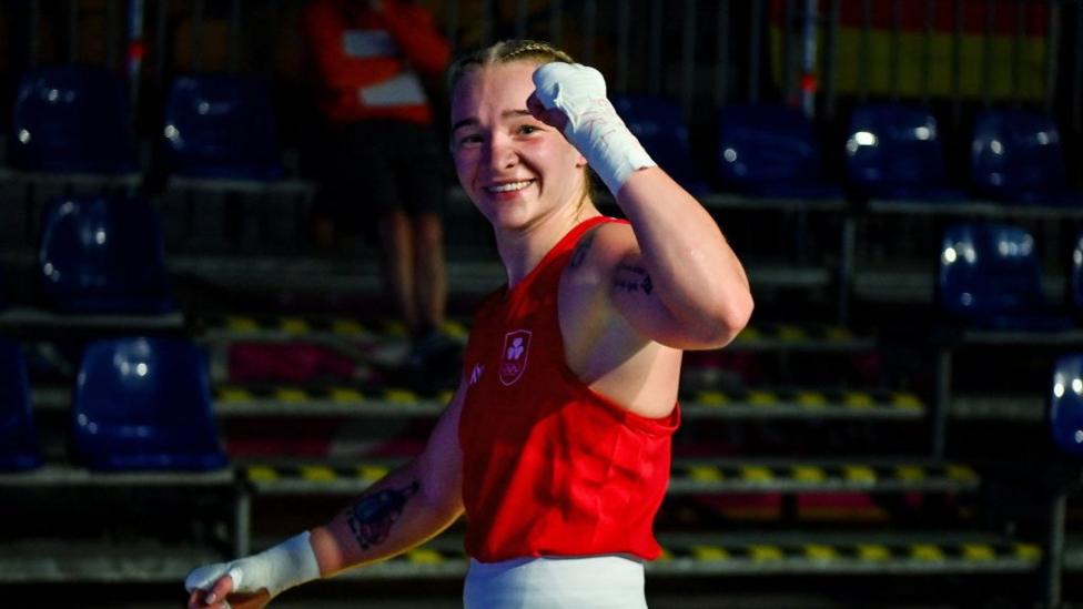 Amy Broadhurst: World champion wants GB switch from Ireland in bid to ...