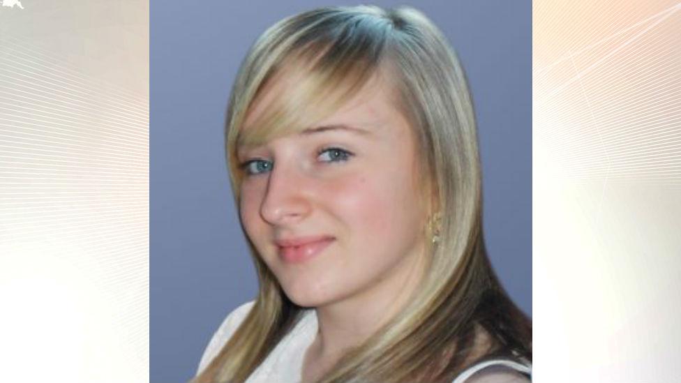 Violence of Christina Edkins' killer was likely, report says - BBC News