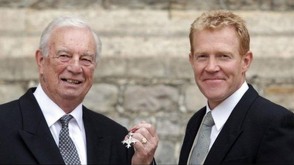 Cotswold rare breeds 'champion' Joe Henson dies after illness - BBC News