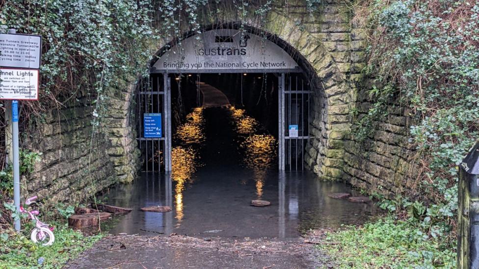 Water pump to solve flooding on Bath's Two Tunnels cycle route - BBC News