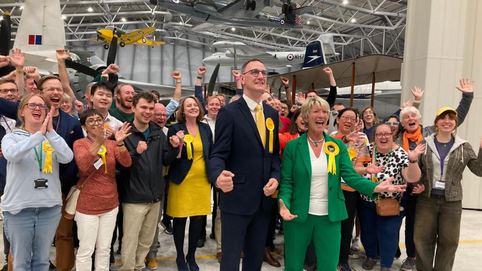 Lib Dems celebrate triple win in Cambridgeshire - BBC News