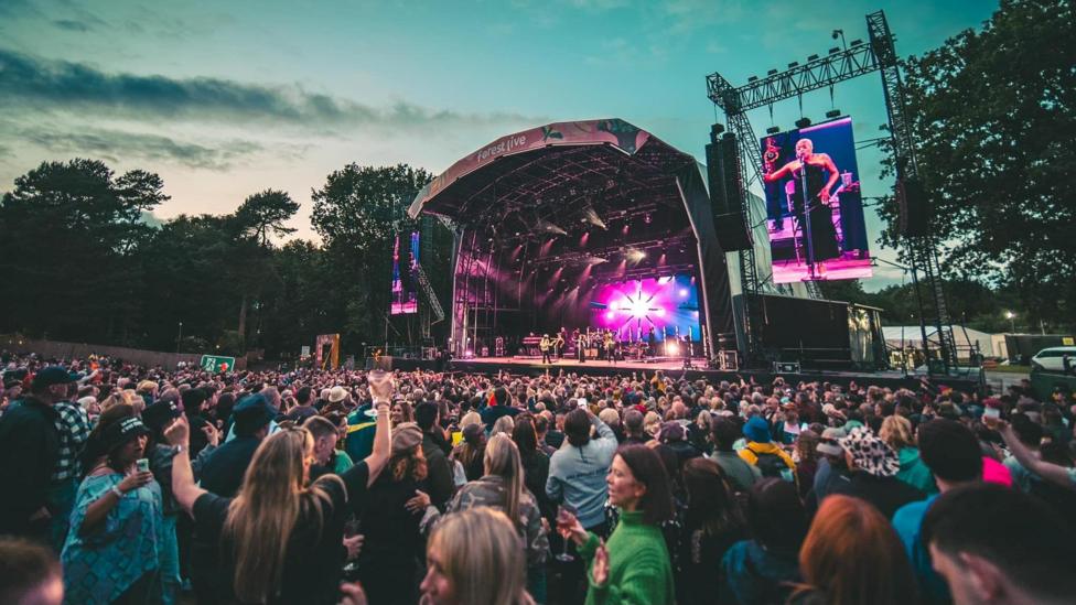 UB40 featuring Ali Campbell announce Forest Live gigs - BBC News