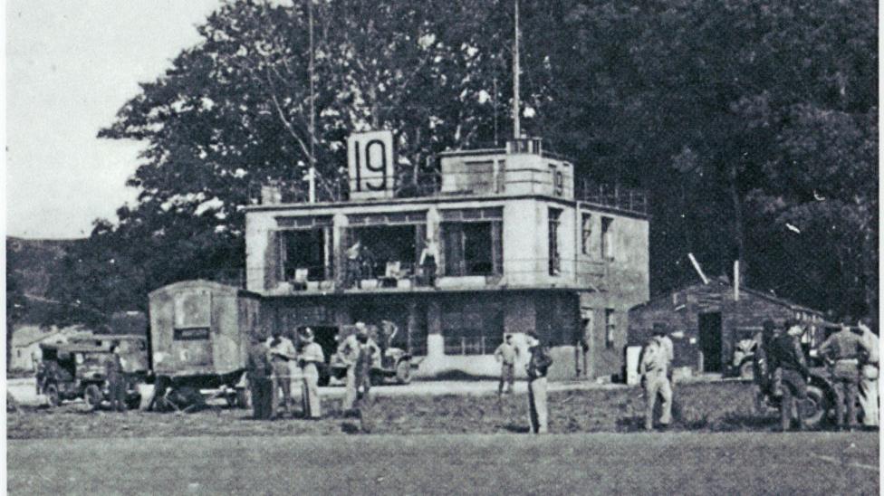 Derelict WW2 control tower near Ringwood to become holiday let - BBC News
