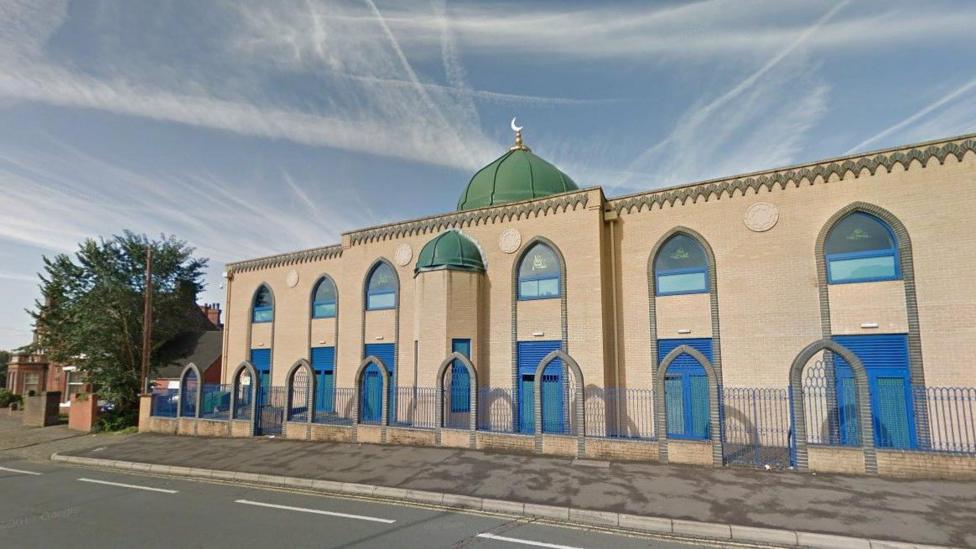 Stoke-on-Trent man convicted of rioting tried to blow up a mosque - BBC ...