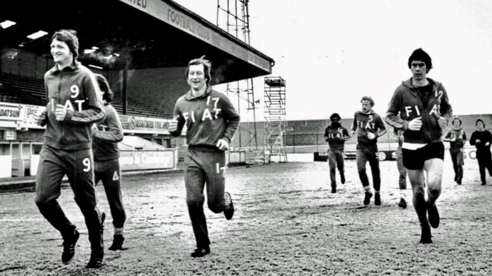 Cambridge United to share its rich history in open event first - BBC News