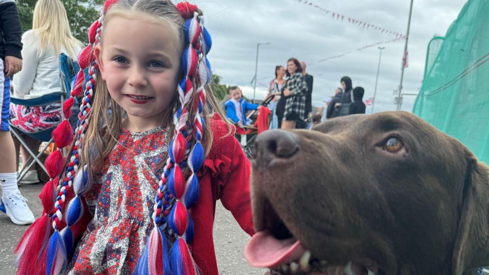 In photos: Twelfth of July celebrations begin across NI - BBC News