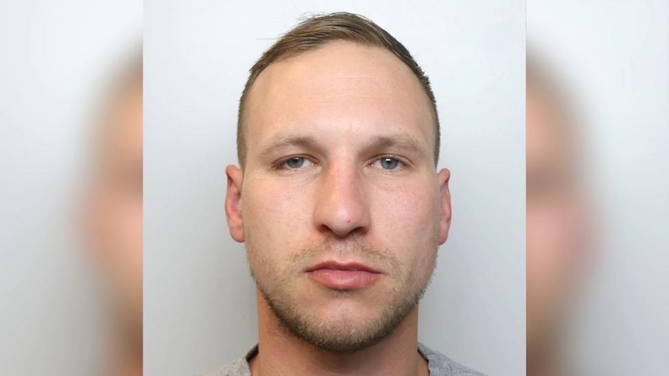 Crewe man jailed after trying to break into victim's home - BBC News