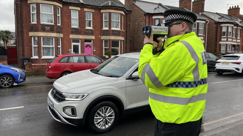 Police record 150 Norfolk drivers exceeding 100mph in 2023 - BBC News