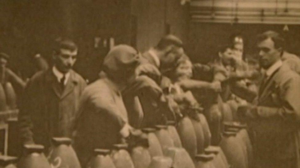 Chilwell explosion: Events mark centenary of factory blast - BBC News