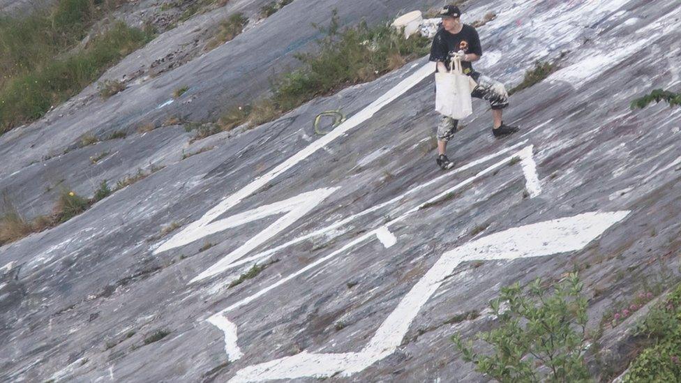 Avon Gorge graffiti tagger Stephen Tiger jailed - BBC News