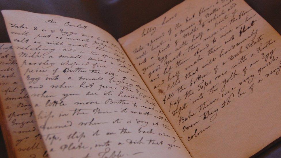 Cambridge University maps paper use in medieval England - BBC News