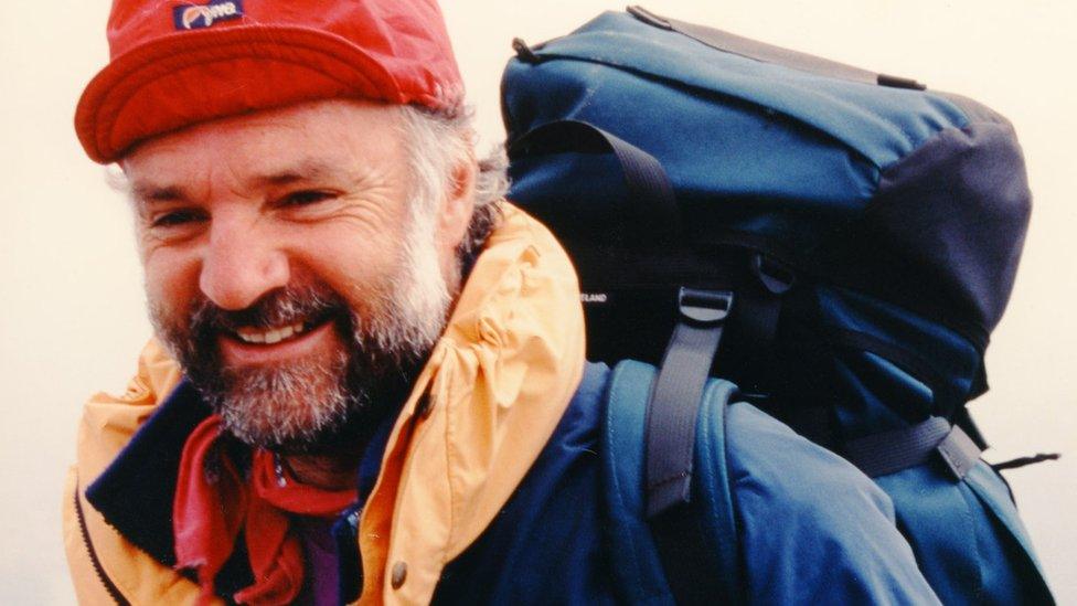 Award for walker, writer and broadcaster Cameron McNeish - BBC News