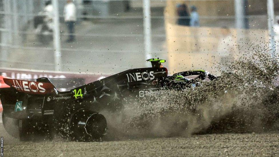 Qatar GP race - BBC Sport