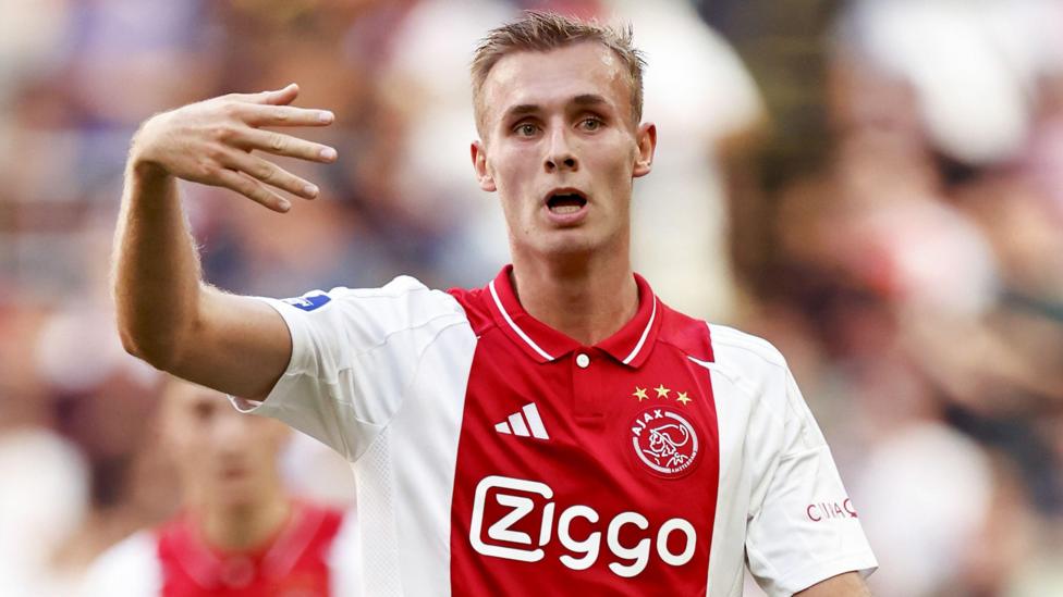 Sivert Mannsverk: Cardiff City sign Ajax midfielder on loan - BBC Sport