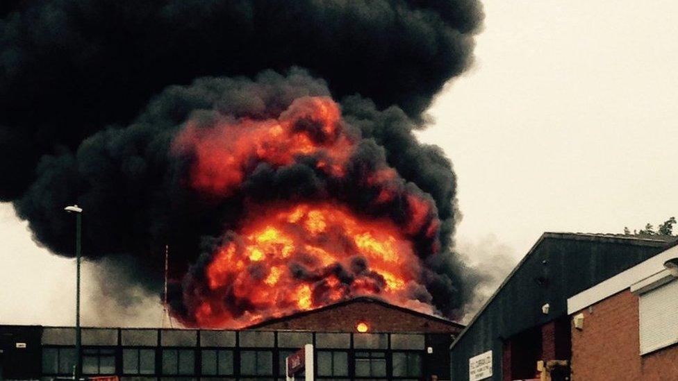 Teenagers released over Basford 'ball of flames' fire - BBC News