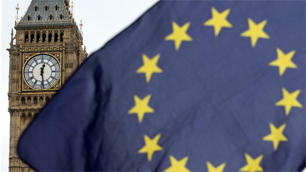 Brexit negotiations: Barnier rules out 'concessions' - BBC News
