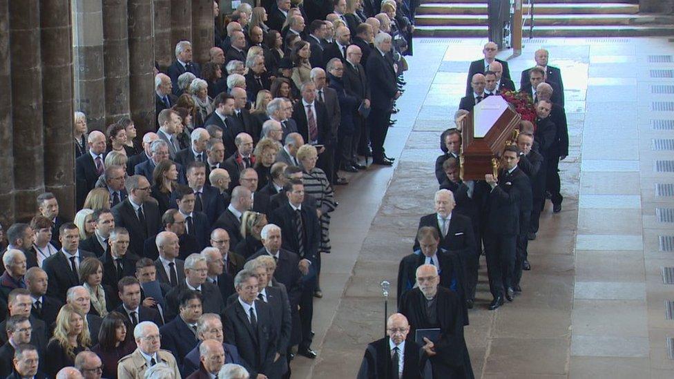 Funeral of Sir Arnold Clark takes place - BBC News