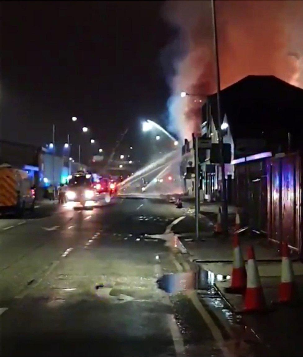 Disruption continues after 'challenging' Glasgow fire - BBC News