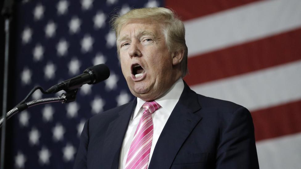 US election 2016: Trump and Clinton trust in daughter power - BBC News