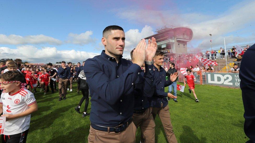 All-Ireland final: Tyrone players given heroes' welcome - BBC News