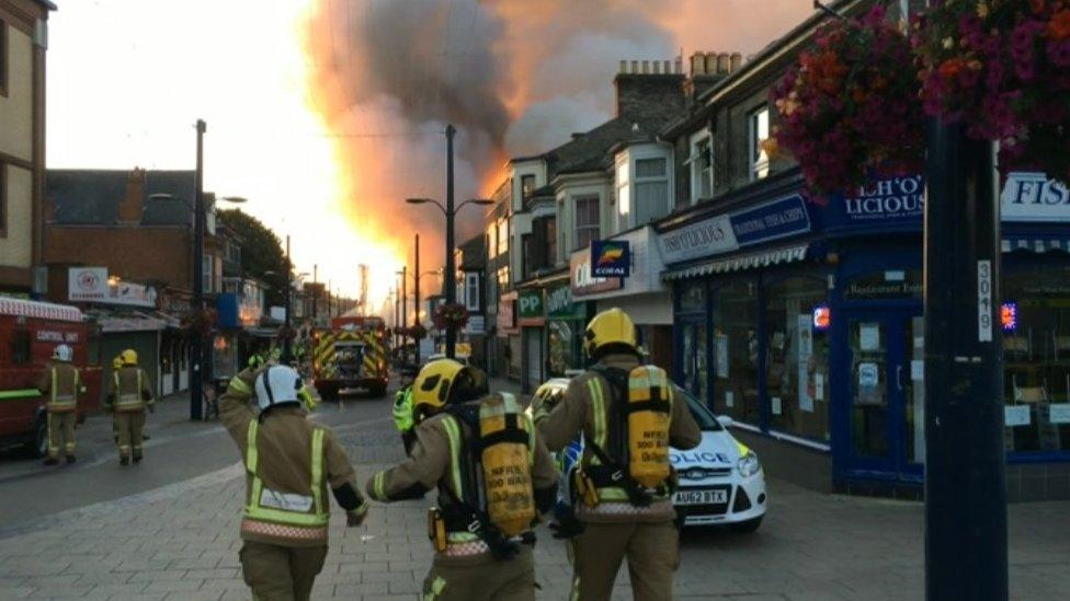 Great Yarmouth fire: Blaze a 'tragedy' for the town - BBC News