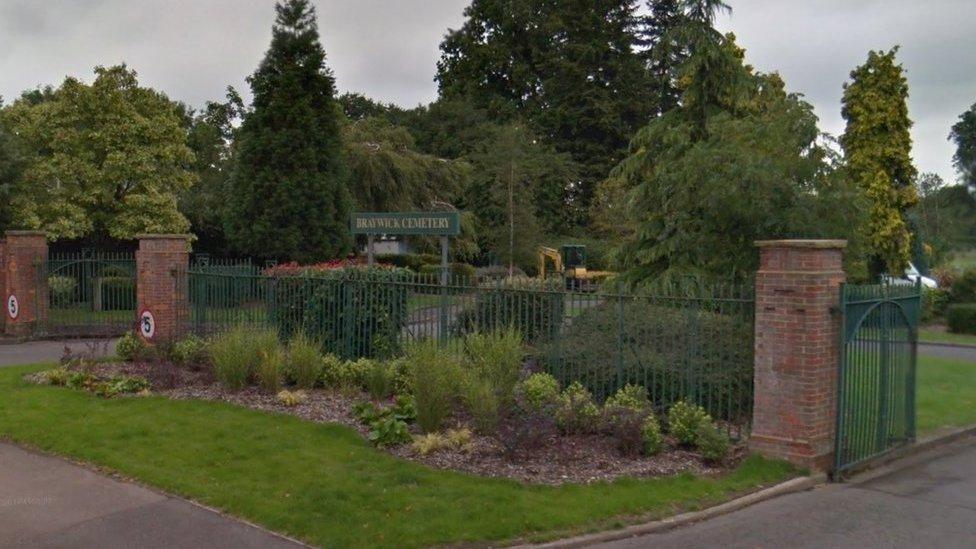 Driver, 95, admits Braywick Cemetery death - BBC News