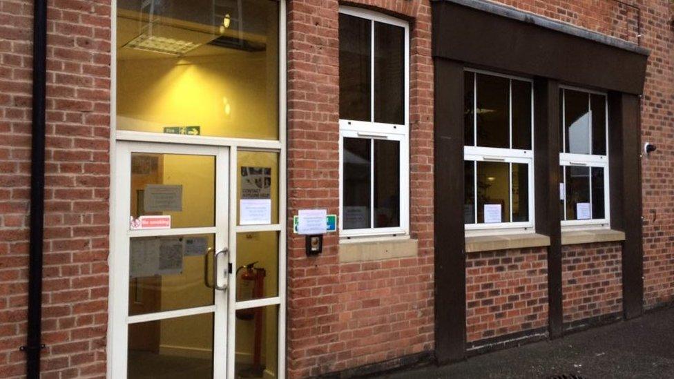 Northern Refugee Centre in Sheffield to close - BBC News