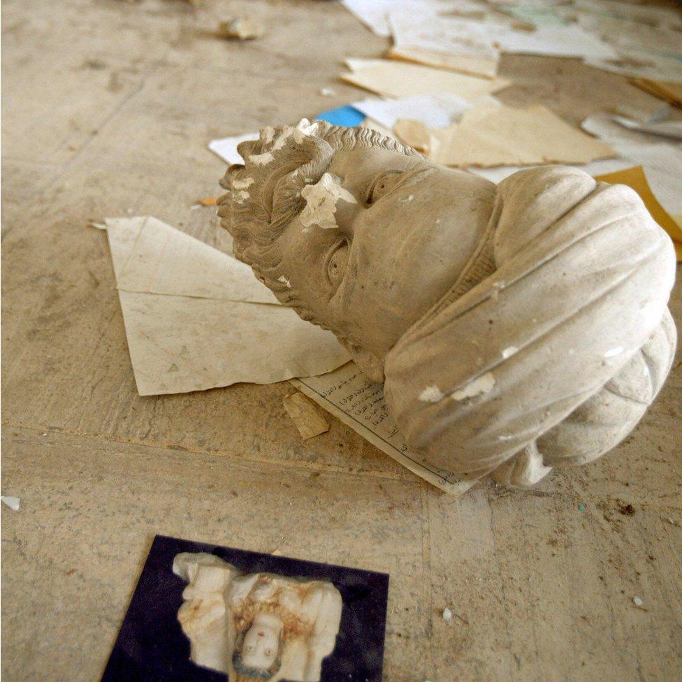 Museum of Lost Objects: Looted Sumerian Seal - BBC News