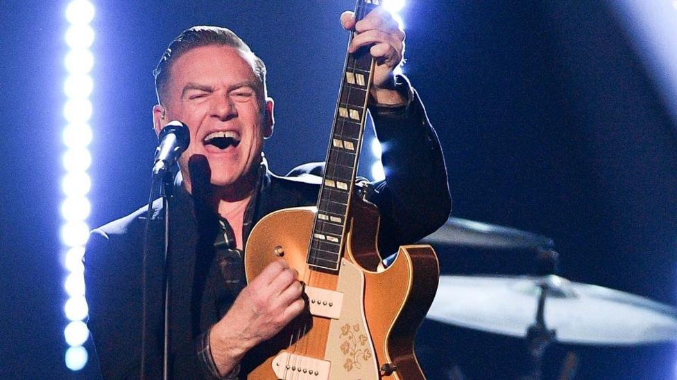 Bryan Adams to return to Coventry venue on world tour - BBC News