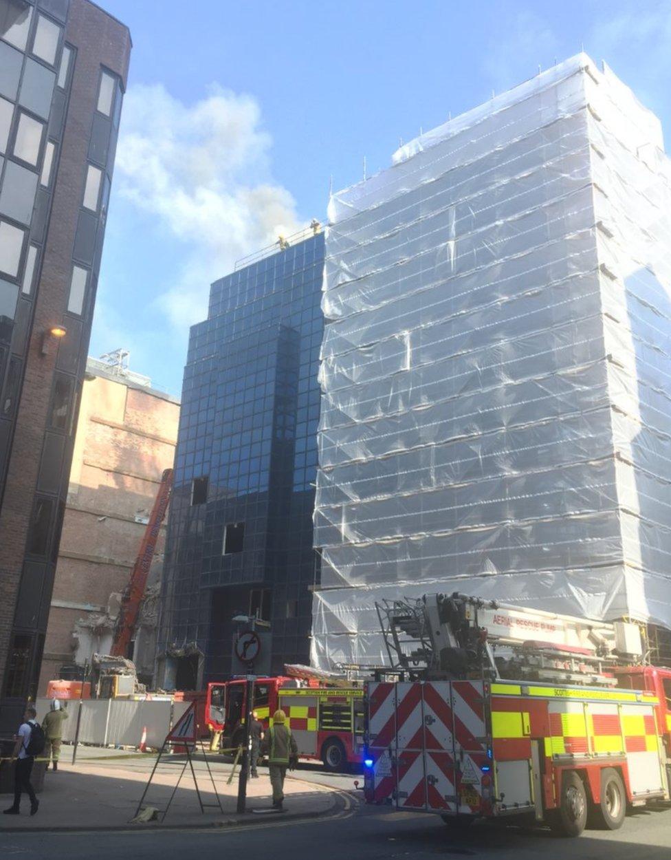 Office block fire in Glasgow brought under control - BBC News