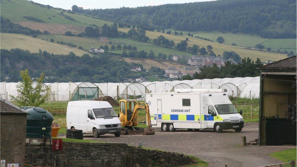 Police investigate fatal fire at Tayside caravan park - BBC News