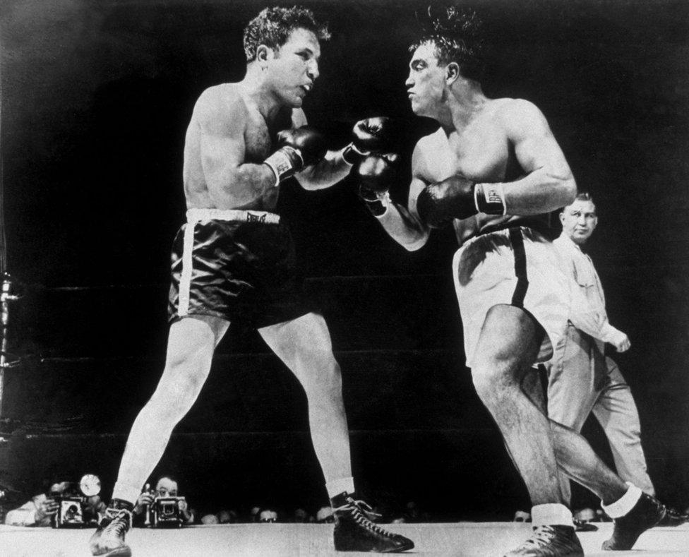 Jake LaMotta: Legendary Raging Bull boxer dies at 95 - BBC News