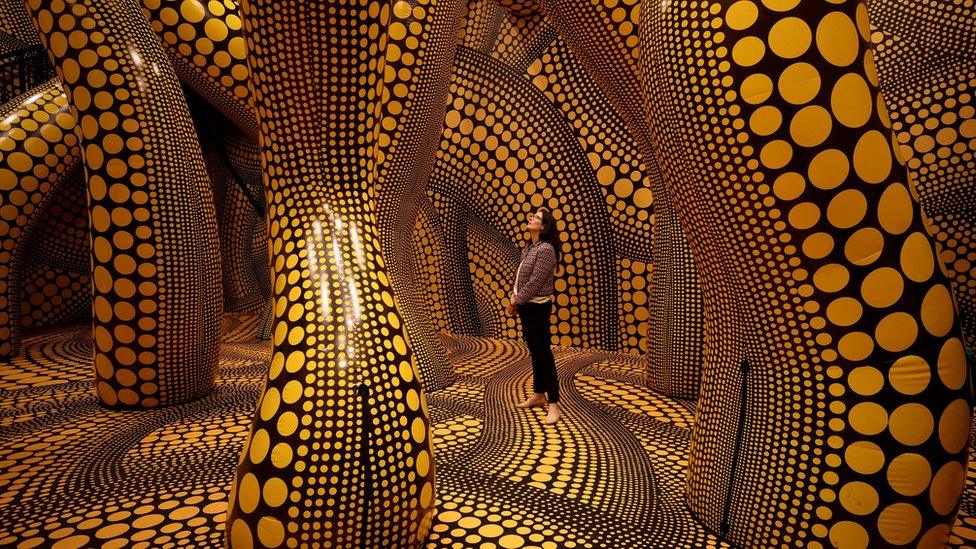 Yayoi Kusama: Inflatable polka dot art goes on display - BBC Newsround