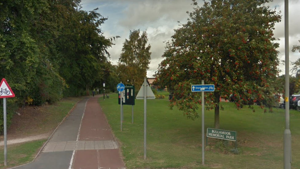 Northallerton: Teenage girls arrested following assault - BBC News