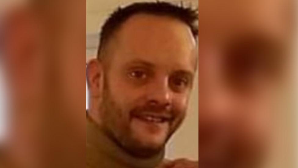 Salford murder probe: Andrew Wishart a 'doting dad' say parents - BBC News