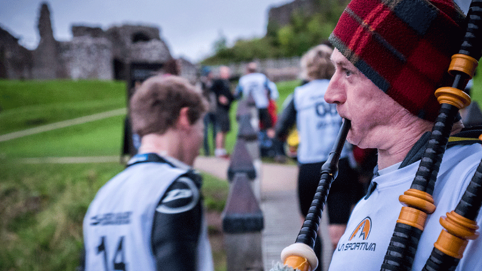 Isle of Barra set for new swimrun challenge - BBC News