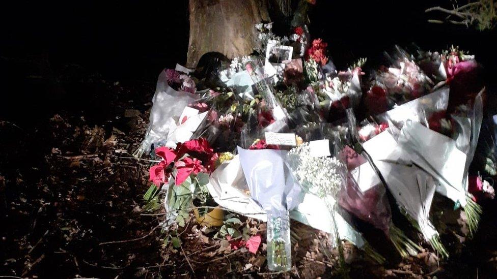 Hamble fatal crash: Abbie O'Rourke's family pays tribute - BBC News